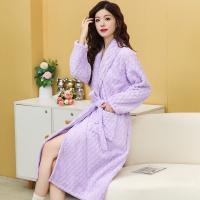 China Plush Coral Fleece Bathrobe 300 Grams 120cm Soft Luxury 85% Polyester 15% Polyamide for sale