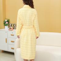 China Luxuriously Plush Coral Fleece Bathrobe 300 Grams 120cm Thick Soft For Women for sale