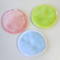 China 10cm 6g Coral Fleece Makeup Remover Pad 100% Polyester Reusable Gentle Cleansing for sale