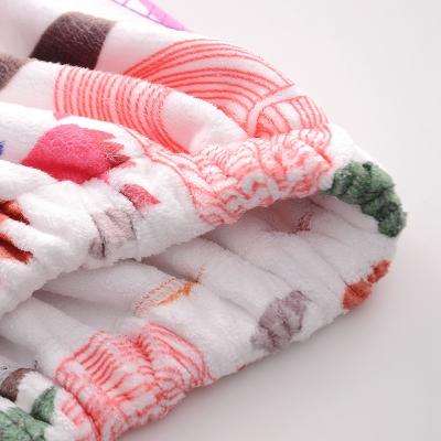 China 400gsm 75x140cm Print Wearable Bath Microfiber Towel 80% Polyester 20% Polyamide for sale