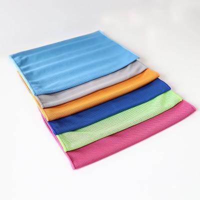 China 30x80cm Size 170 Gsm Ergonomic Athletic Cooling Towels For Golf for sale