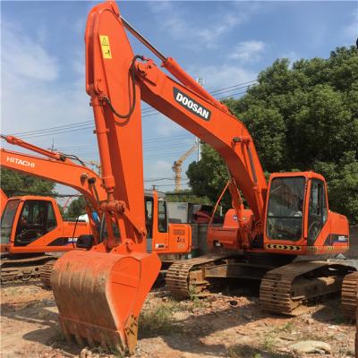 China Used Doosan DH150LC-7 15 Ton Excavator with 0.28-0.32 m³ Bucket and 45.8 kW Kubota Engine for sale