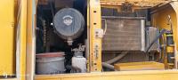 China Komatsu PC215-10 Medium Excavator 21,300kg Operating Weight 124kW Power CE Certified for sale