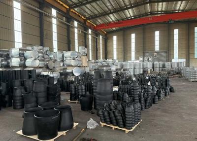 China Hot Rolled Carbon Steel Pipe Fittings with Round Section Shape and 150-2500 PSI Pressure Rating for sale