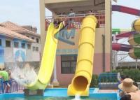China Straight Pool Slide Fiberglass 8-10mm Thickness with H5M Anti-Aging for Water Parks & Residential Use for sale