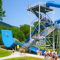 China Commercial Boomerango Water Slide with 17m Height and 2-Person Tube Capacity for Outdoor Water Parks for sale