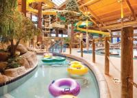 China Commercial Outdoor Aqua Park Lazy River System with 30kW Push Pump for 70-80m Sections for sale