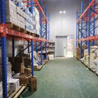 China Steel Q235 Warehouse Pallet Racking Customized Width Large Capacity Storage Shelves for sale