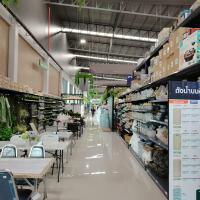 China Adjustable Shelves Supermarket Gondola Shelving Customized Size Products Display Shelf for sale