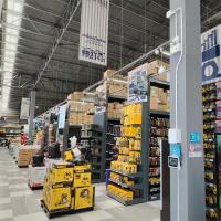 China Customized Load Supermarket Metal Rack For Retail Shops Long Lasting Construction for sale