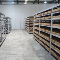 China Adjustable Height 500kg/layer Capacity Boltless Metal Shelving Industrial Warehouse Storage Rack for sale