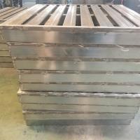 China Customized Heavy Duty Steel Pallets For Forklift Operations And Metal Pallets For Warehousing for sale