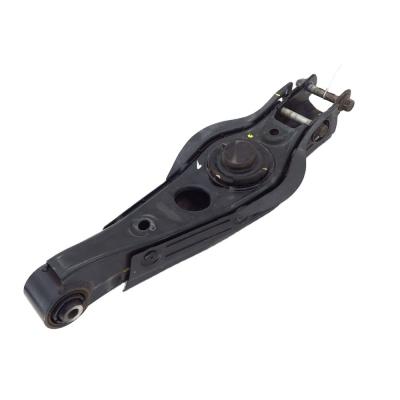 China Left Front Lower Control Arm for Kia Sorento 2016- Improve Your Car's Suspension for sale