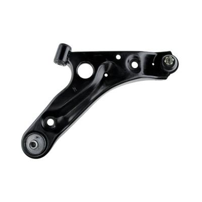 China 45202-M68K00 45201-M68K00 Lower Control Arm for Suzuki Celerio3 10-13 Made of SPHC STEEL for sale