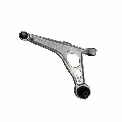 China 2021 Nissan X-Trail Front Lower Control Arm with 40 Cr Ball Joint and Zinc Plating for sale