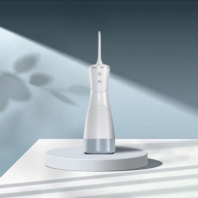 China Ergonomic Design Oral Irrigator With 360 Rotation Nozzle for sale