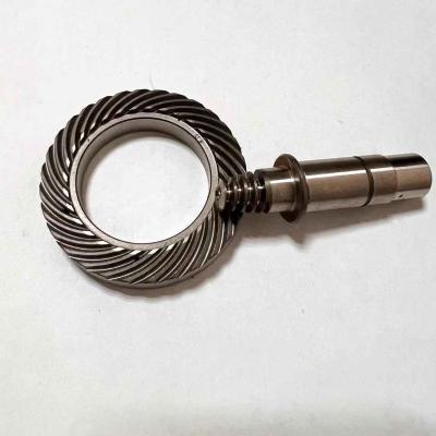 China Custom Industrial Hypoid Gear Made of 20CrMo with High Reduction Ratio and ISO 5-8 Grade Teeth Accuracy for High Precision for sale