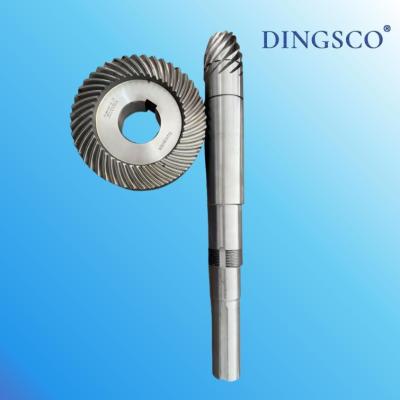 China Low-Noise Grinding Bevel Gear with Extra-Long Shaft and ISO 4-6 Grade Accuracy for High-Efficiency Transmission for sale