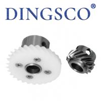 China Automatic Thread Trimming 20CrMnTi Sewing Machine Gear Set for Apparel Production for sale
