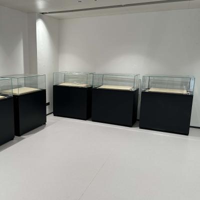China Museum Glass Display Cabinet Display Cabinet For Counter, 5 Sides Glass, 360 View for sale