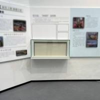 China Hanging Display Case, Museum Wall-hung Vitrine, Saves Room, One Or Multiple, For Auxiliary for sale