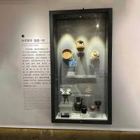 China Integrated Wall Display Cabinet  Space Saving Wall Mounted Glass Display Case for sale