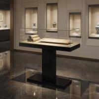 China T Type Museum Glass Display Cabinet Custom Table Top Display Case for sale