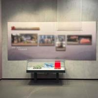 China T Museum Exhibit Display Cases High Durability Adjustable With LED Lighting for sale