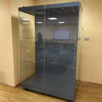 China Frameless Glass Three-tier Display Space Freestanding Display Cabinet Modular Configuration Museum Showcase for sale