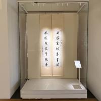 China Custom Frameless Glass Showcase Freestanding Display Cabinet with Hinged Door and Climate Control System for Museums for sale
