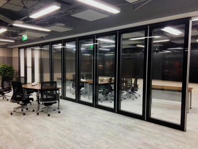 China Clear Transparency and Strong Weather Resistance for Triple-Pane Noise Reduction Windows for sale