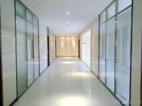 China Clear Transparency and Strong Weather Resistance for Triple-Pane Noise Reduction Windows for sale