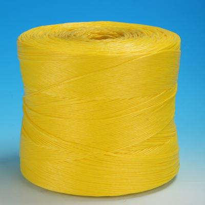 China 2g/m Agriculture Polypropylene Twine , High UV Stabilisation Yellow Banana Baler PP Twine for sale