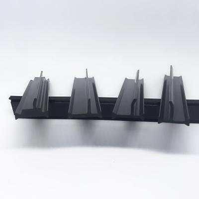China CT-Shape Nylon Extruding Thermal Break Strips For Aluminum Insulation System Window for sale