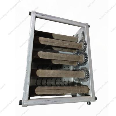 China Customized Size Plastic Extrusion Mold For Polyamide Heat Insulation Profile for sale