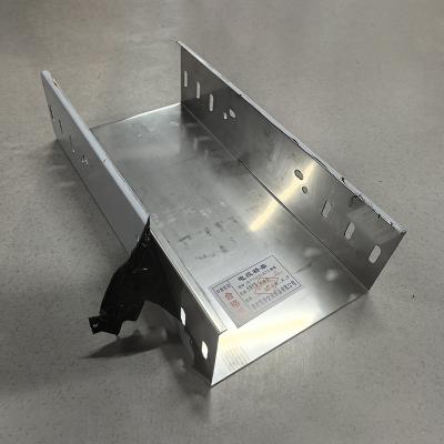 China Perforated Galvanized Stainless Steel Cable Tray System 50mm-1000mm Height 1.2mm-2.5mm Thickness for sale