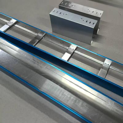 China Aluminum Conductive Cable Tray 100x50mm Solid Bottom with 1.0-3.0mm Thickness for Industrial Use for sale