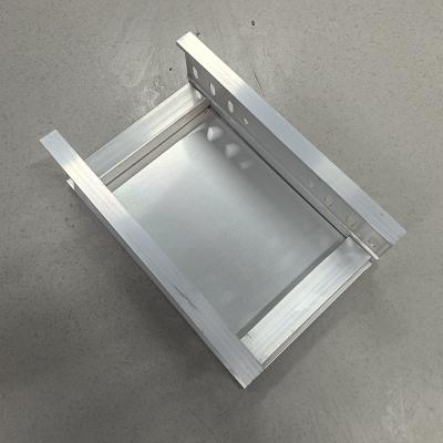 China Non-Flammable Aluminum Cable Tray 100mm-1000mm Width with ISO9001 Certification for Telecommunication Networks for sale