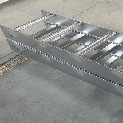China Customized Galvanized Steel Ladder Cable Tray 50mm-200mm Height 50mm-1000mm Width with Heat Dissipation for sale