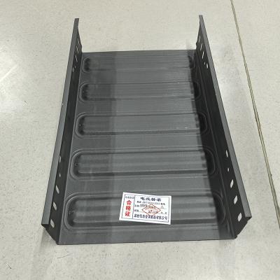 China Solid Bottom Offshore Cable Tray Galvanized Steel 50-300mm Height with 1000lbs Load Capacity for sale