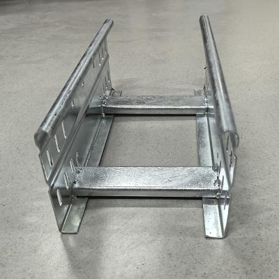 China Hot Dipped Galvanized 50x50mm Cable Tray Trunking Raceway Medium Duty 3m-6m Length Steel Construction for sale
