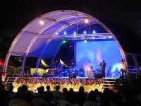 China Outside Silver Modern Aluminum Stage Truss For Music Festival for sale