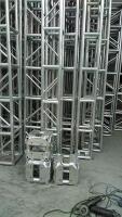 China Square Bolt Aluminum Performance Stage Lighting Truss System 300 X 300mm for sale