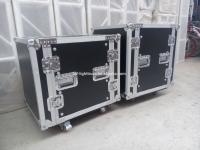 China Custom Shockproof Aluminum Tool Rack Flight Case DJ Flight Case Road Case With Foam Inside for sale