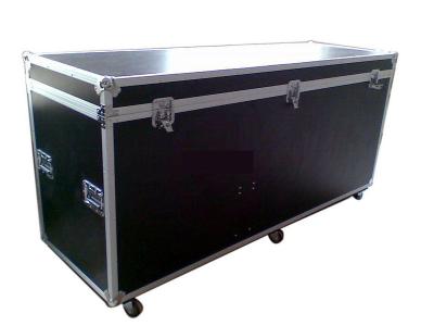 China 530 x 680 x 1100 mm Wooden / Plastic 24U Rack Flight Case With Black for sale