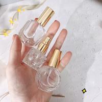 China Clear 100ml Perfume Spray Bottle Cosmetic Packaging Luxury Unique Square Glass for sale