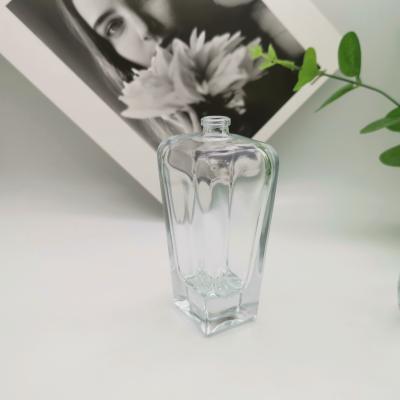 China Transparent Female Perfume Spray Bottles 50ml 100ml Sample Refillable for sale