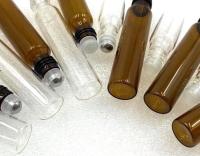 China Refillable Glass Rollerball Perfume Bottles 3ml 4ml 5ml Clear Transparent for sale