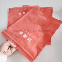 China Customizable Reusable Non Woven Bag Packaging Die Cut Handle Shopping Bag for sale