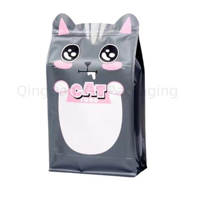China Pet Food Square Bottom Plastic Feed Bag With Zipper Disposable Custom Design for sale